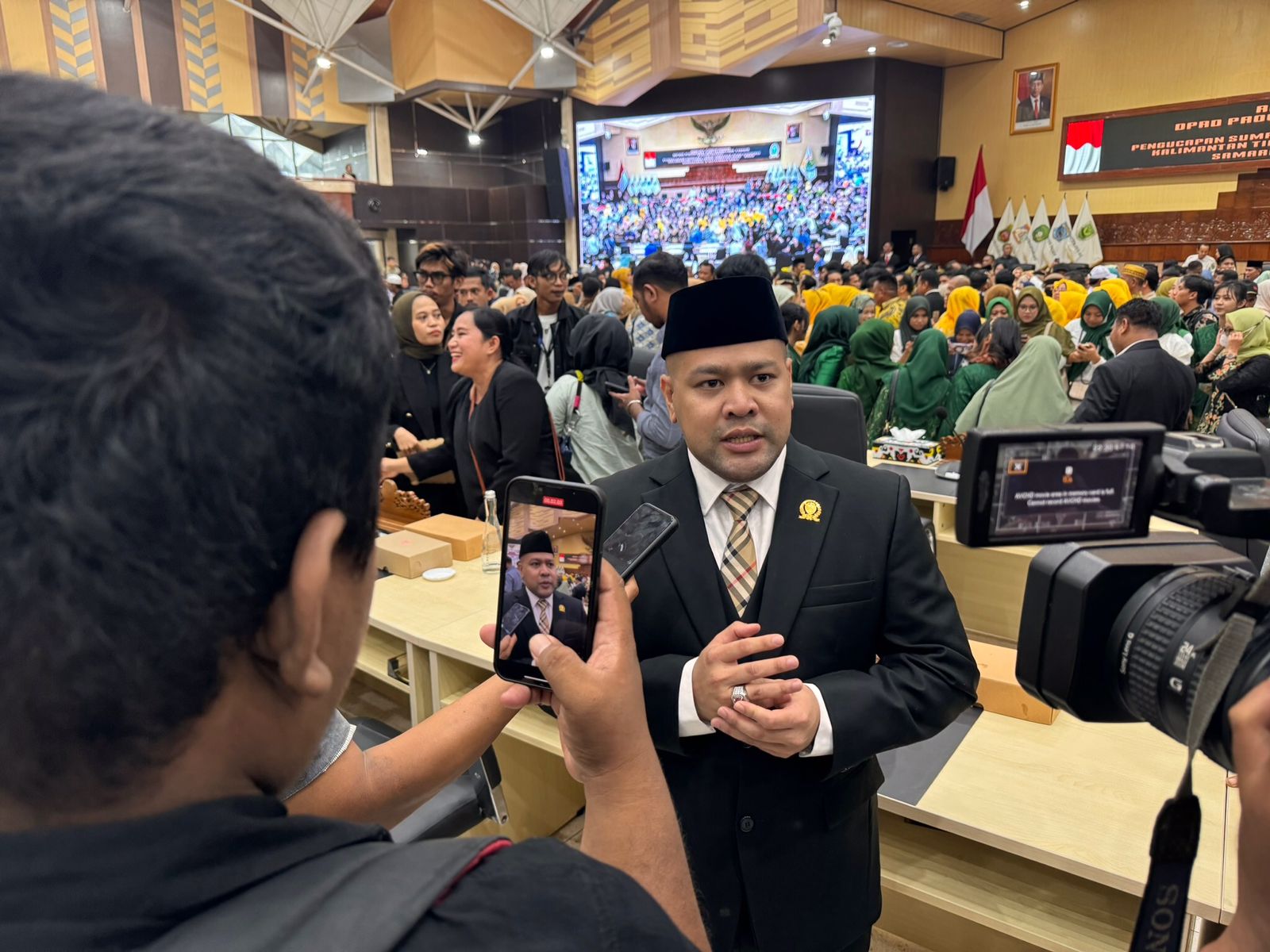 Akhmed Reza Fachlevi Resmi Dilantik Jadi Anggota DPRD Kaltim - raidmedia.id